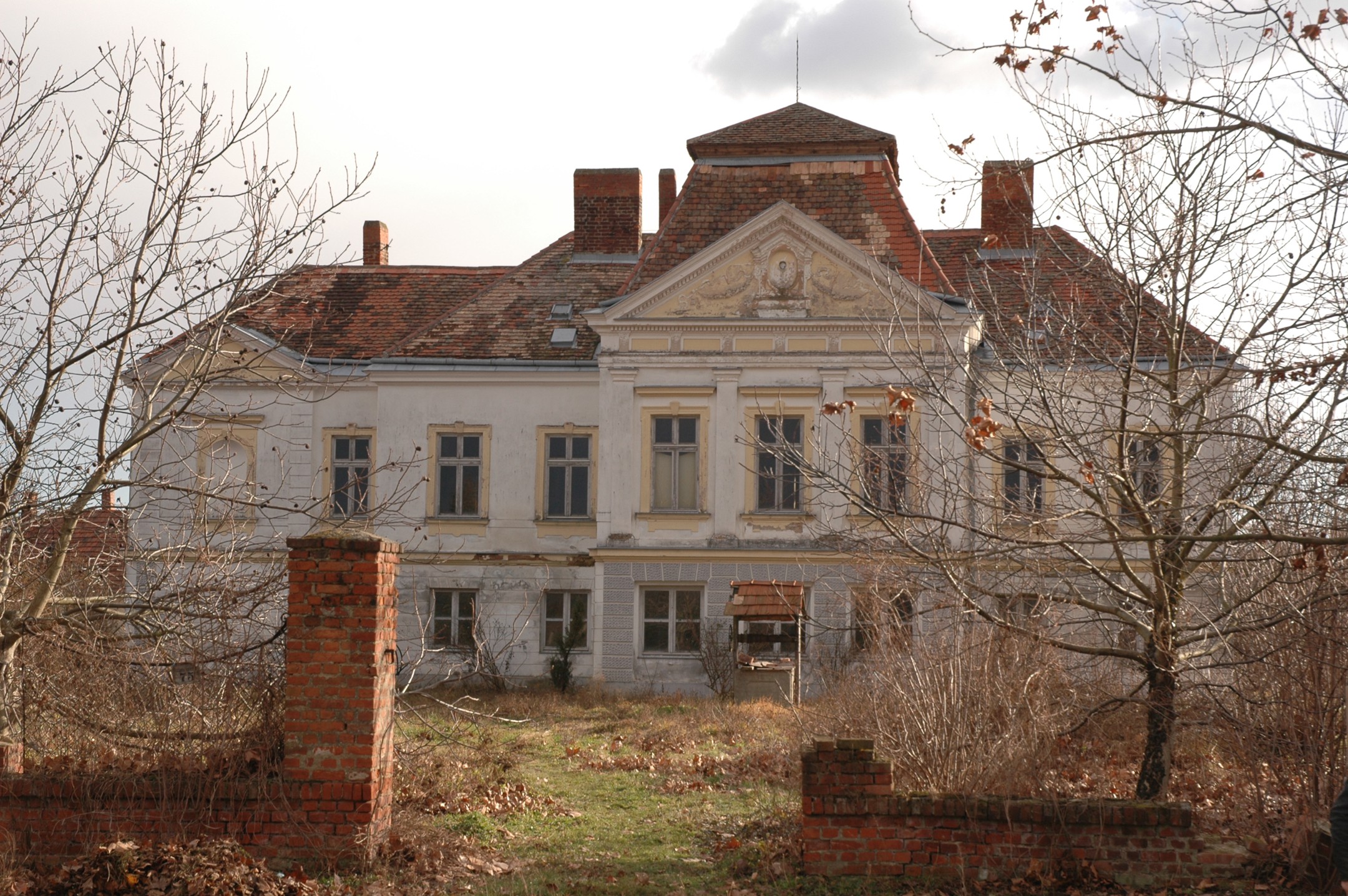 Protected Castle For Sale - Hungary | ConnectHouses